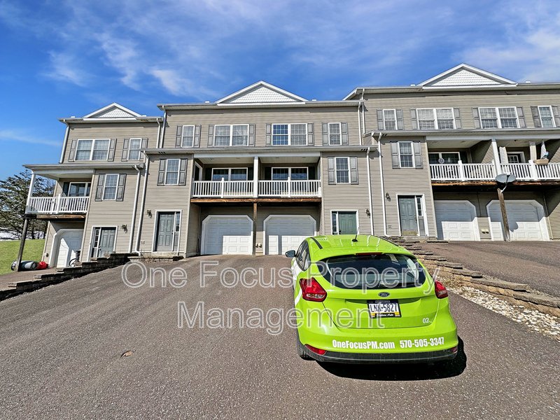 125 Franklin Ct Bloomsburg, PA 17815 | One Focus Property Management ...